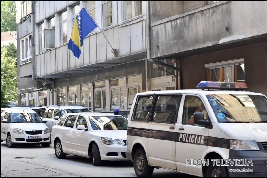Velika akcija policije u Sarajevu, Mostaru i Tuzli: Hapšenje inspektora zbog sumnje na korupciju ...