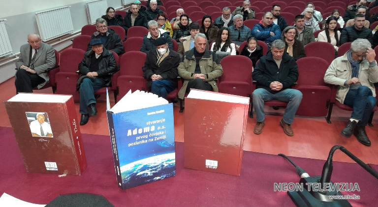 BKC Kalesija: Promovisane tri knjige Rasima Hadžića | NEON Televizija